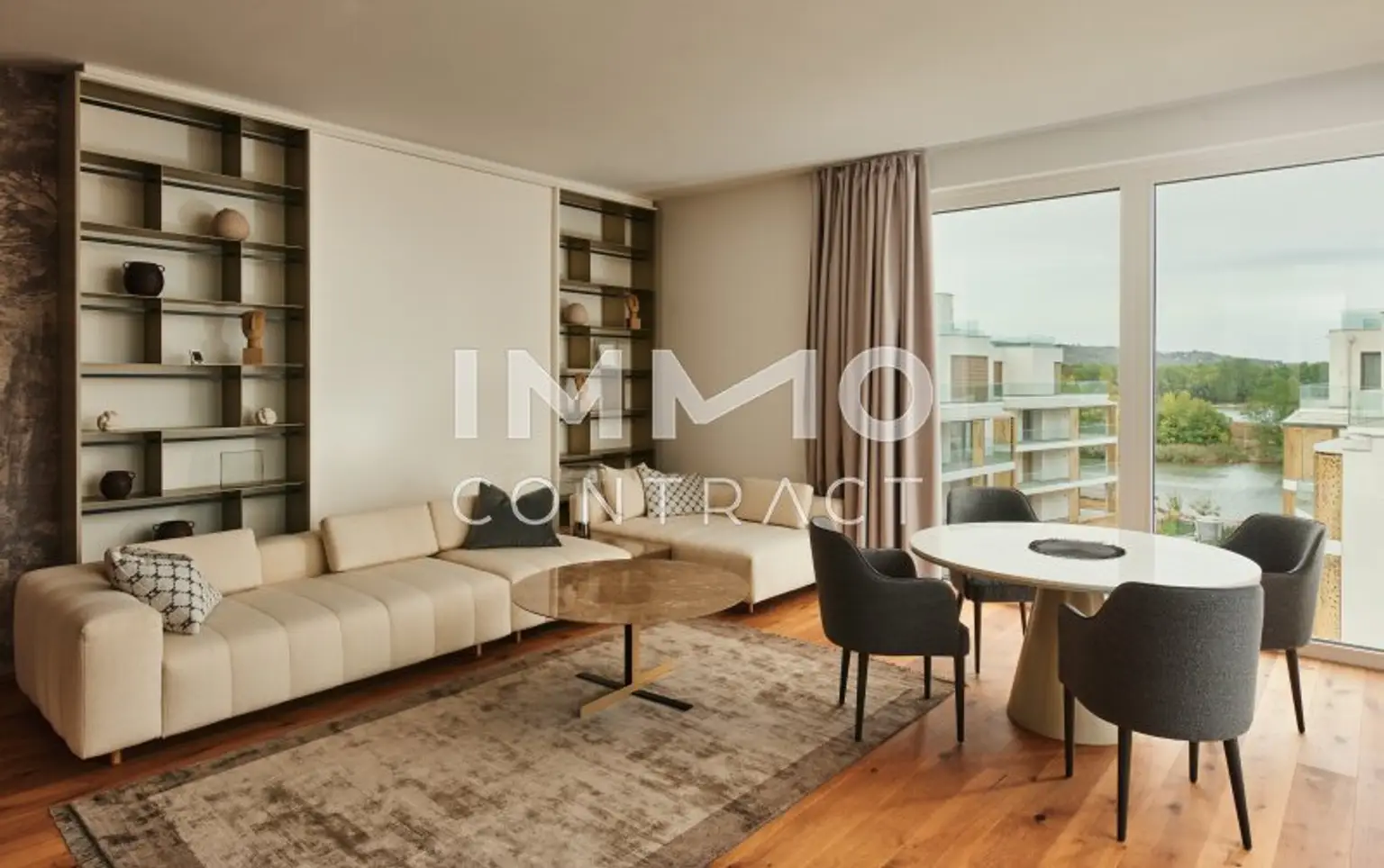 Exklusiv am Wasser: 6-Zimmer-Wohnung mit 45m2 Freifläche in erster ...