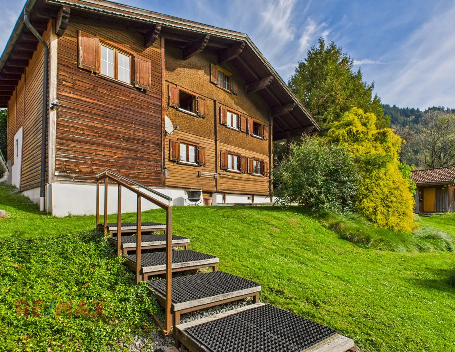 Tradition trifft Raum & Charme - Einzigartiges Montafonerhaus in St ...